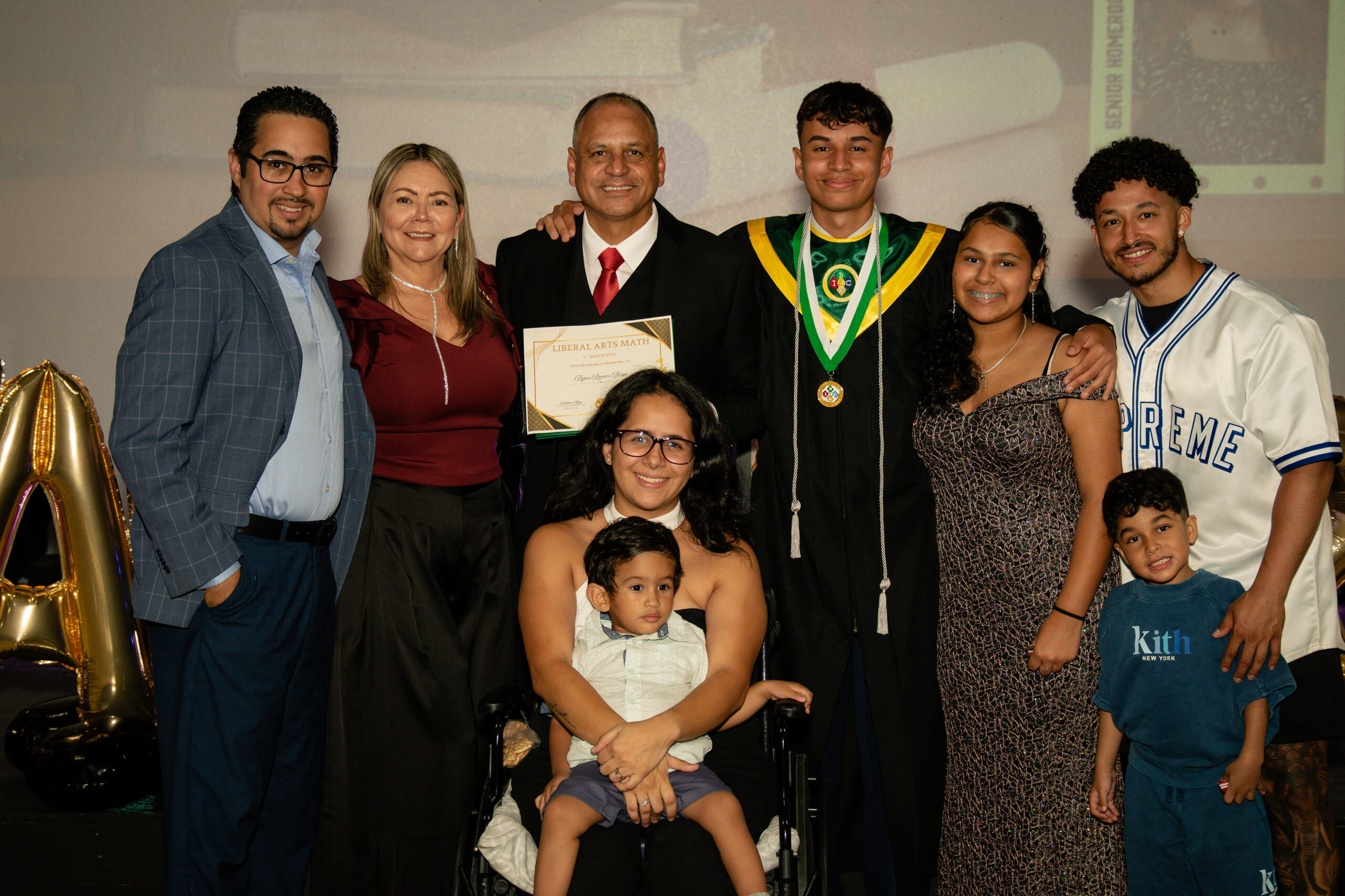 Gallery Seniors Graduation - IBCK EDU